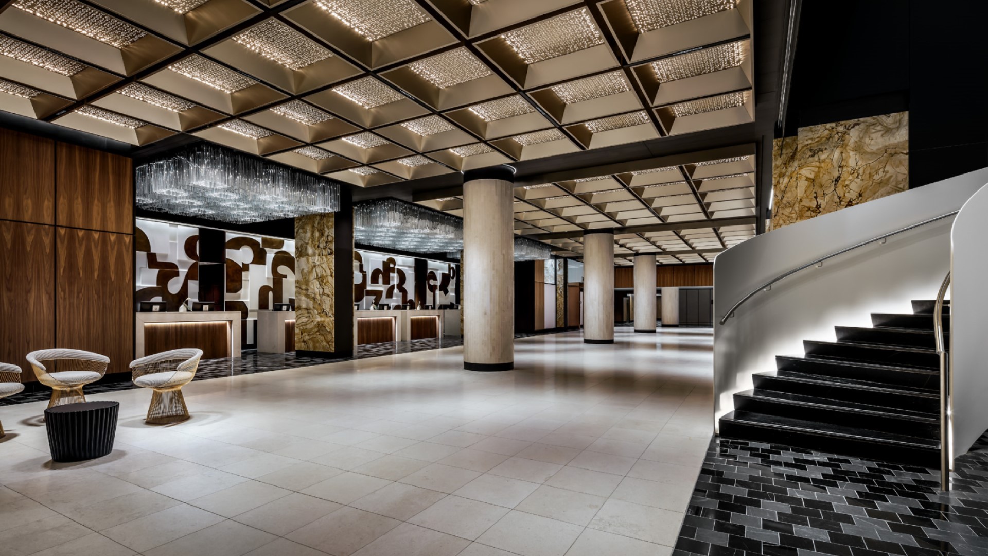 Fairmont Le Reine Elizabeth : Un séjour de luxe dans la grande ...